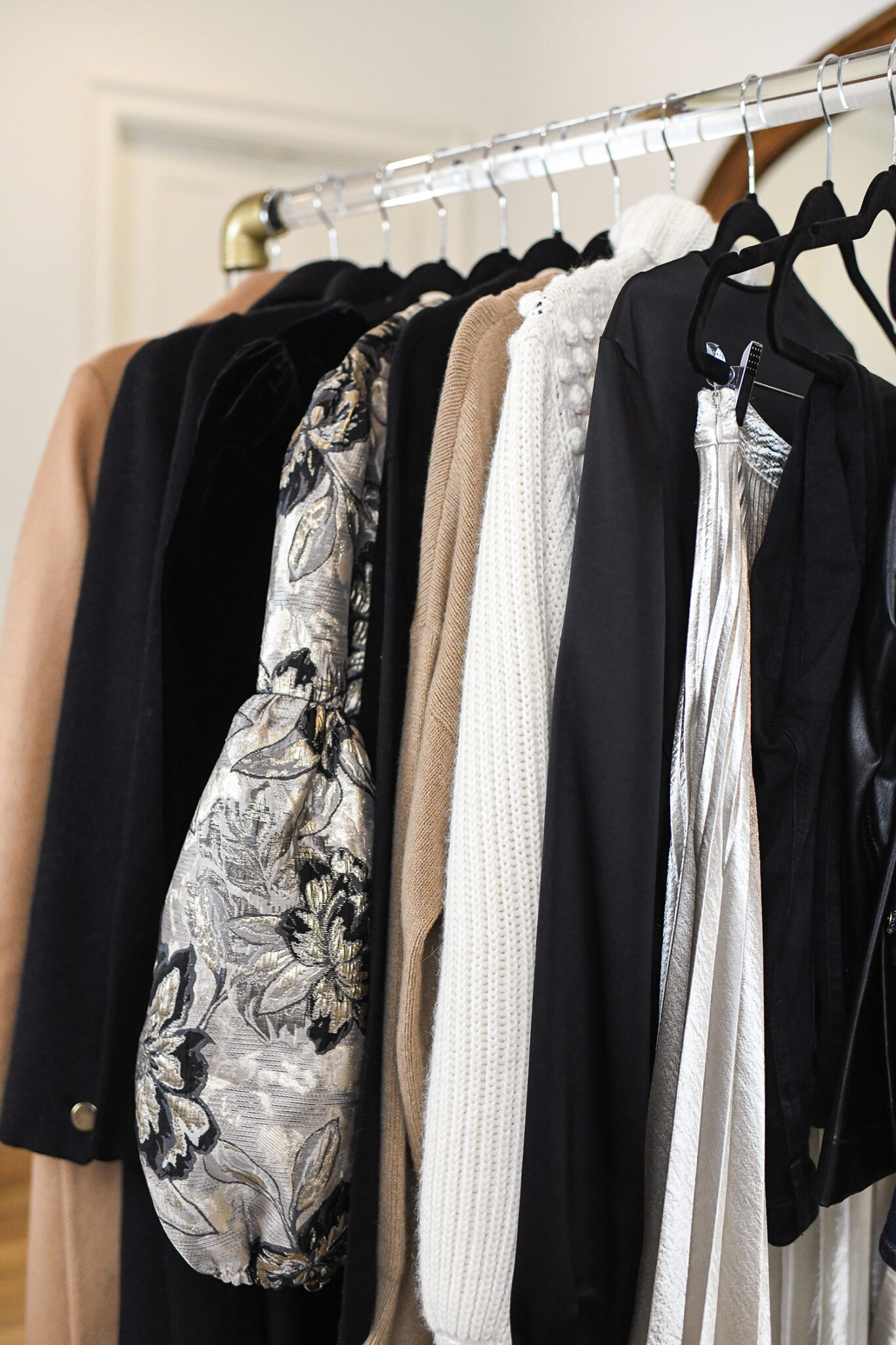 merritt-beck-capsule-wardrobe-holiday-winter-2022 - Merritt Beck
