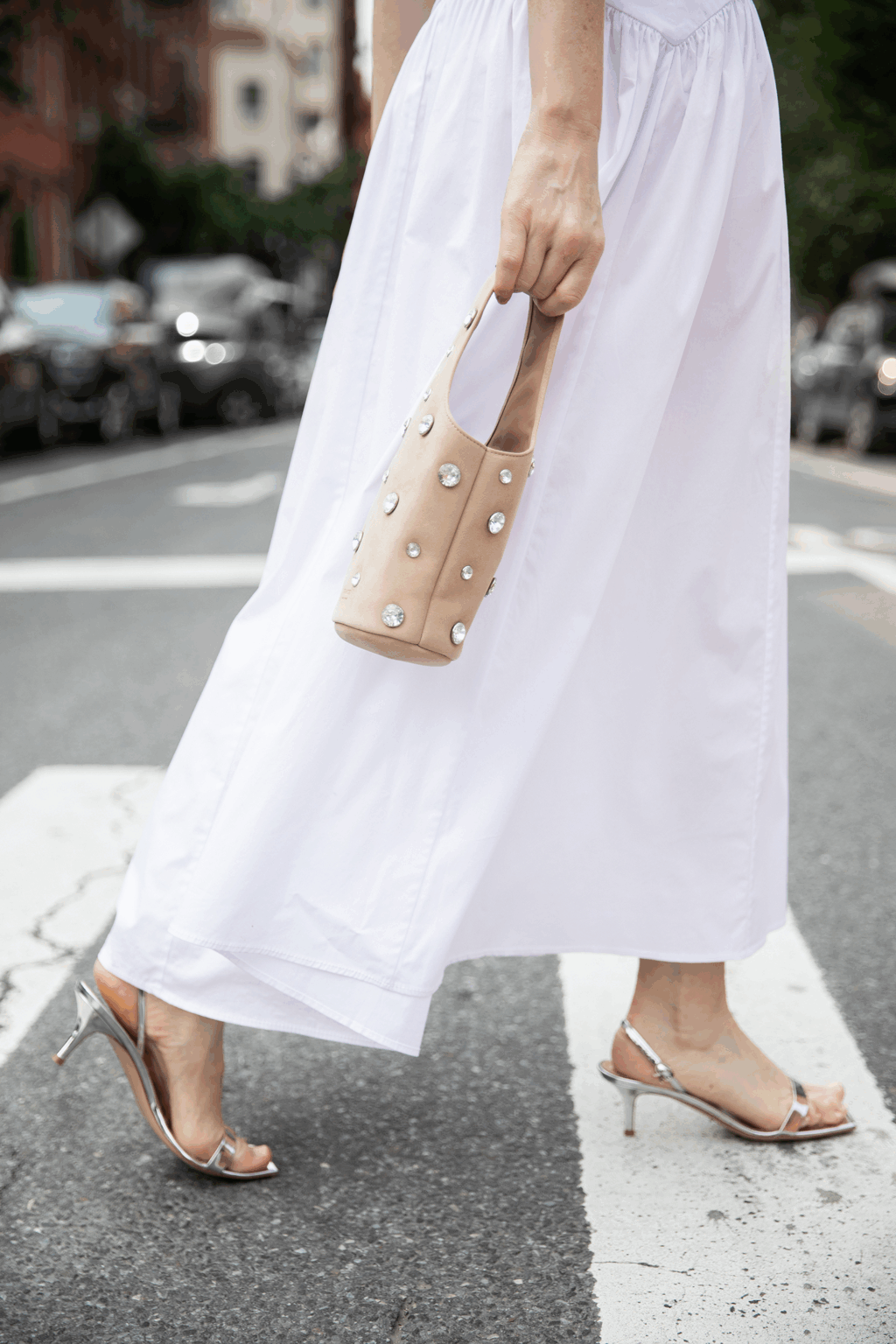 A SOPHISTICATED SUMMER FROCK - Merritt Beck